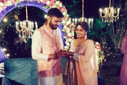 UPSC AIR 23 IAS Officer Tapasya Parihar Denies to Perform Kanyadan ...