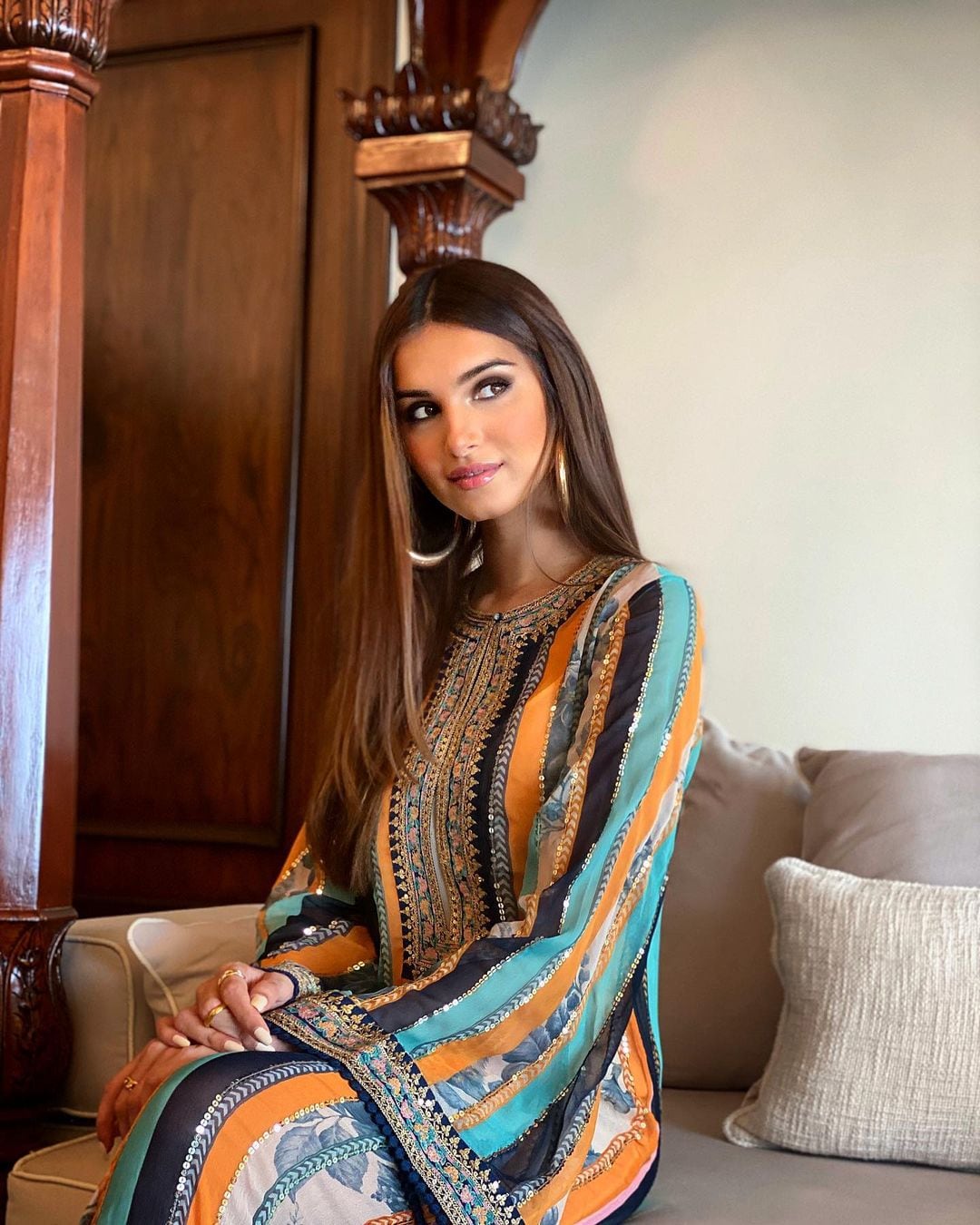Tara Sutaria Paints A Regal Picture In A Blue Lehenga, Check Out The ...