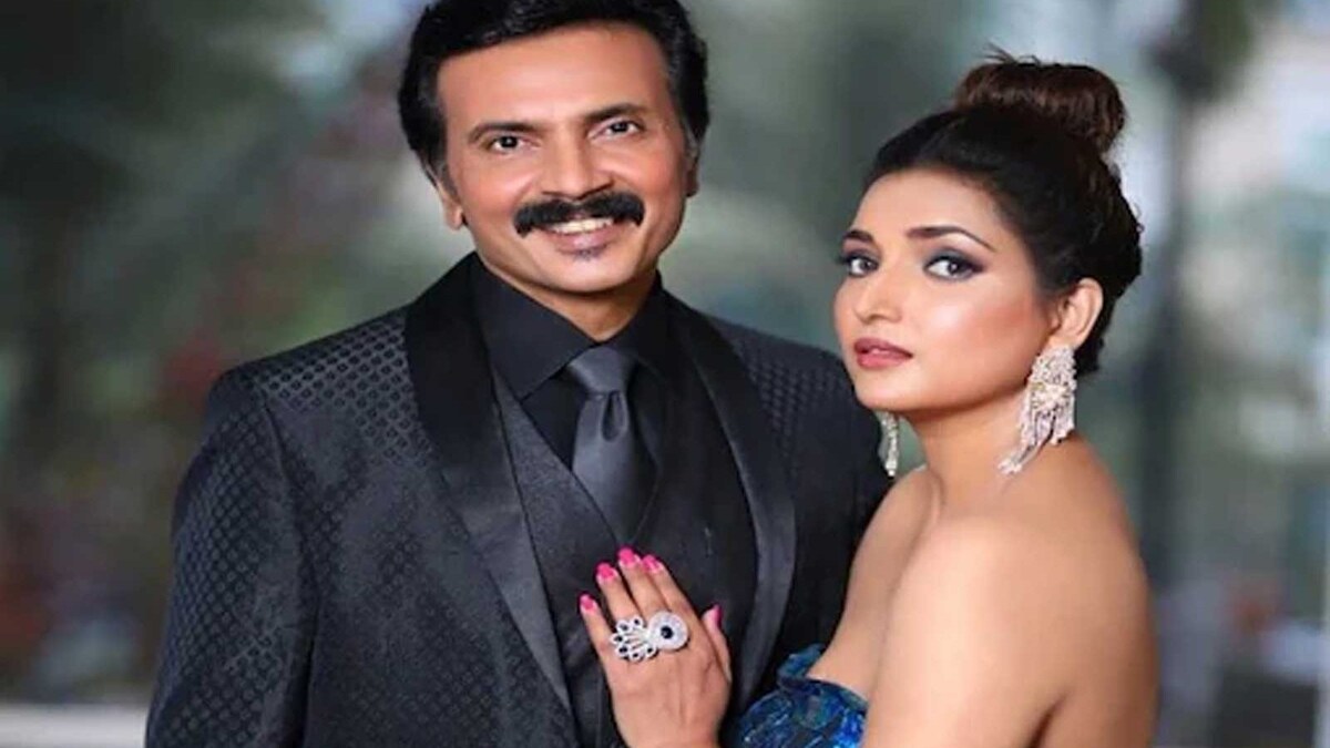 Milind Gawli Wishes Rupali Bhosale on her Birthday - News18