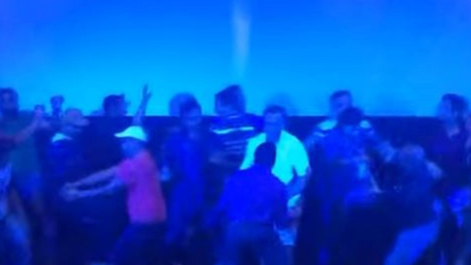 Video of Indians Dancing to 'Zingaat' Song at Theatre in US Goes Viral ...