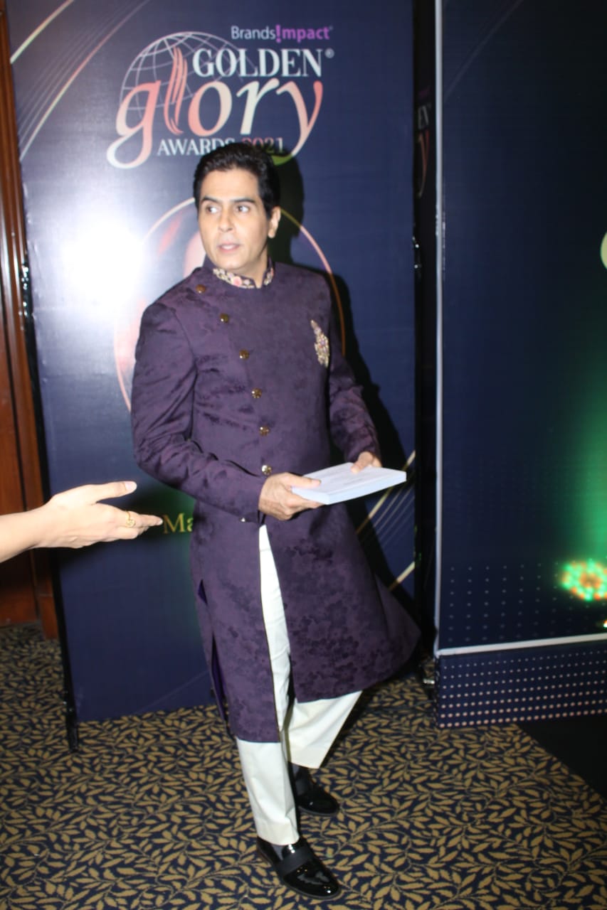 Janhvi Kapoor, Mrunal Thakur, Deepika Padukone Among Celebrities ...