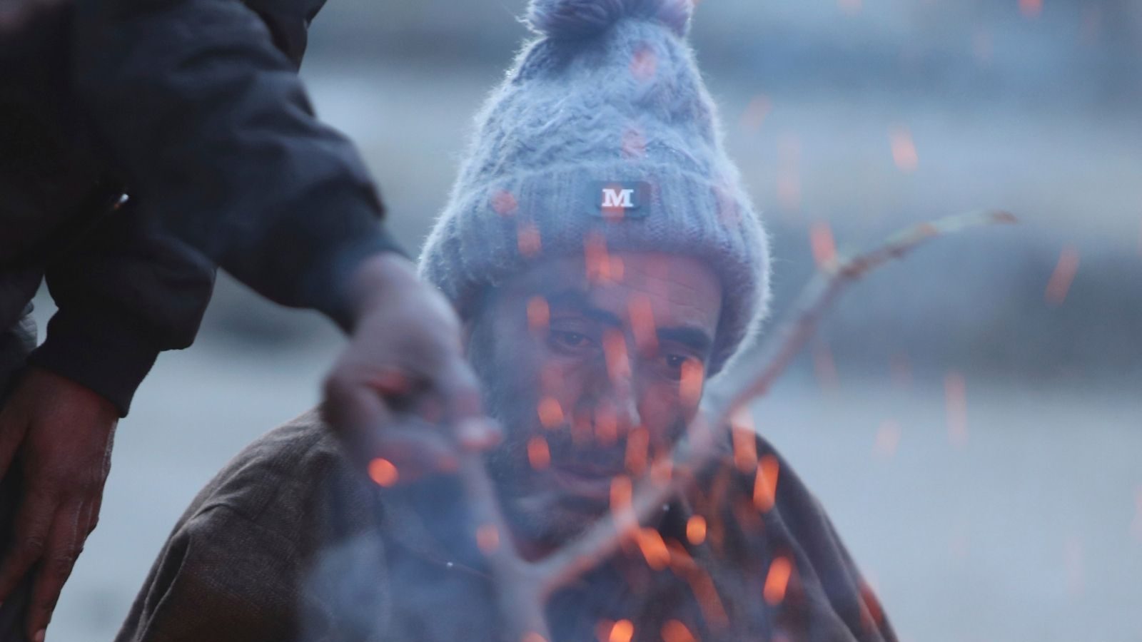 MP Shivers as Temp Dips Due to Chilly Wind; IMD Issues Orange Alerts of ...