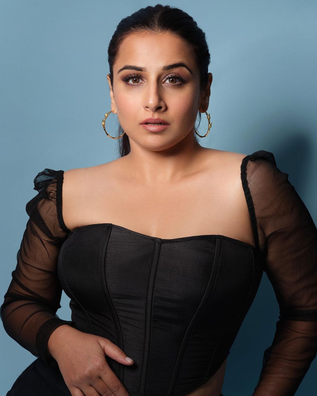 Vidya Balan Flaunts Her Curvaceous Body In Corset Top, Check Out Diva's ...