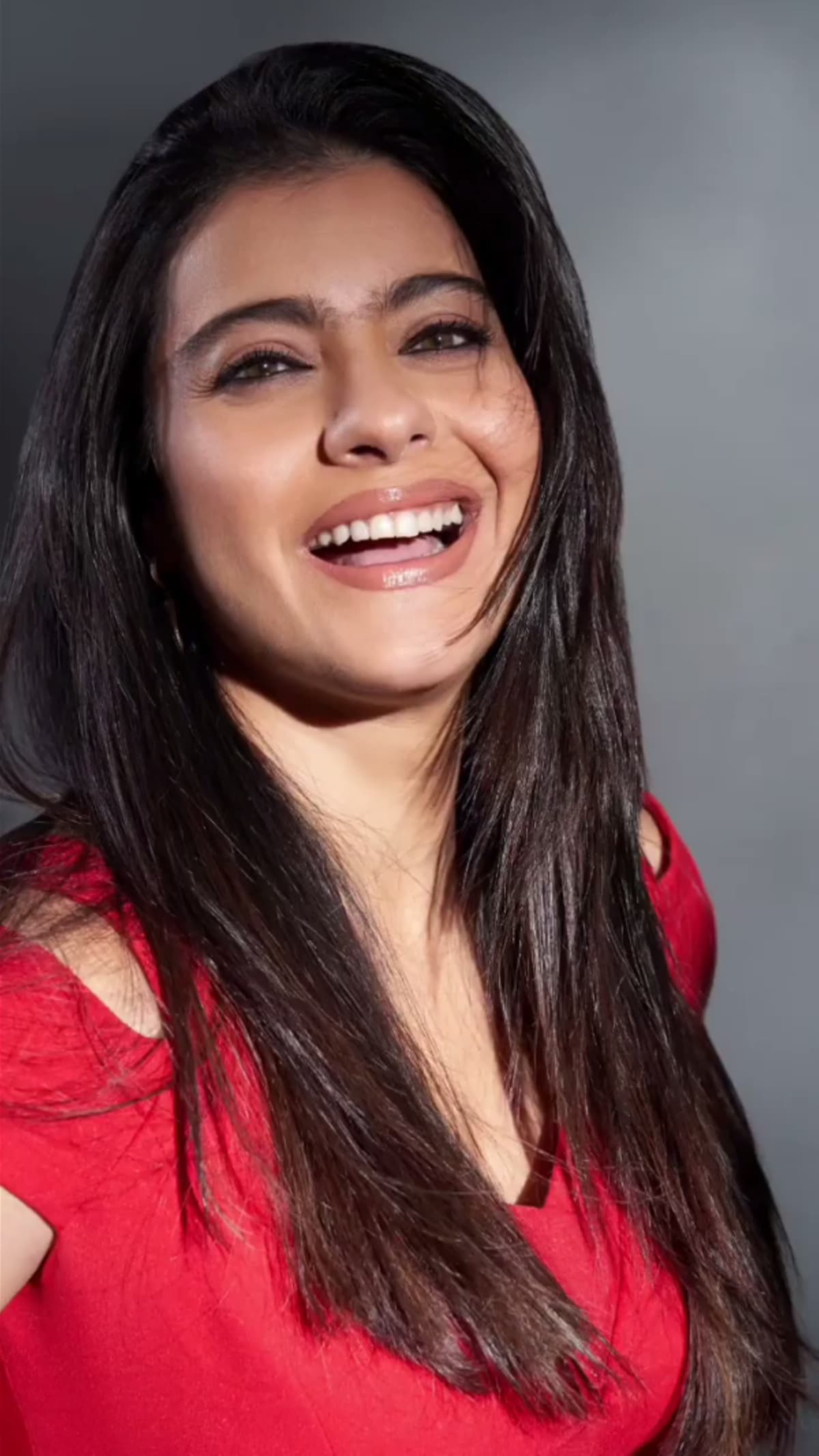 Kajol Paints The Town Red In High-Slit Gown, See Diva Welcome New Year ...