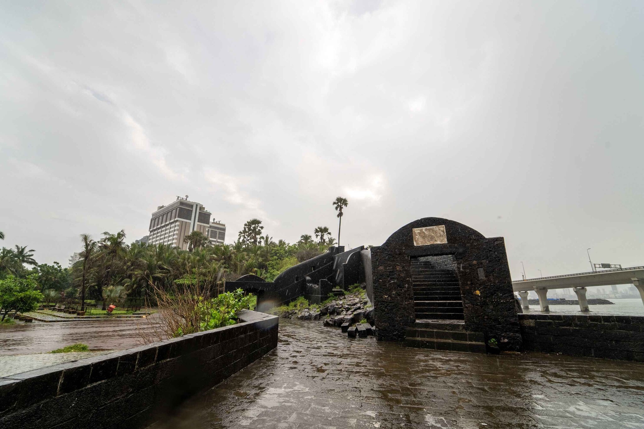 6 Mumbai Forts Heading for Restoration: What's Their History and What ...