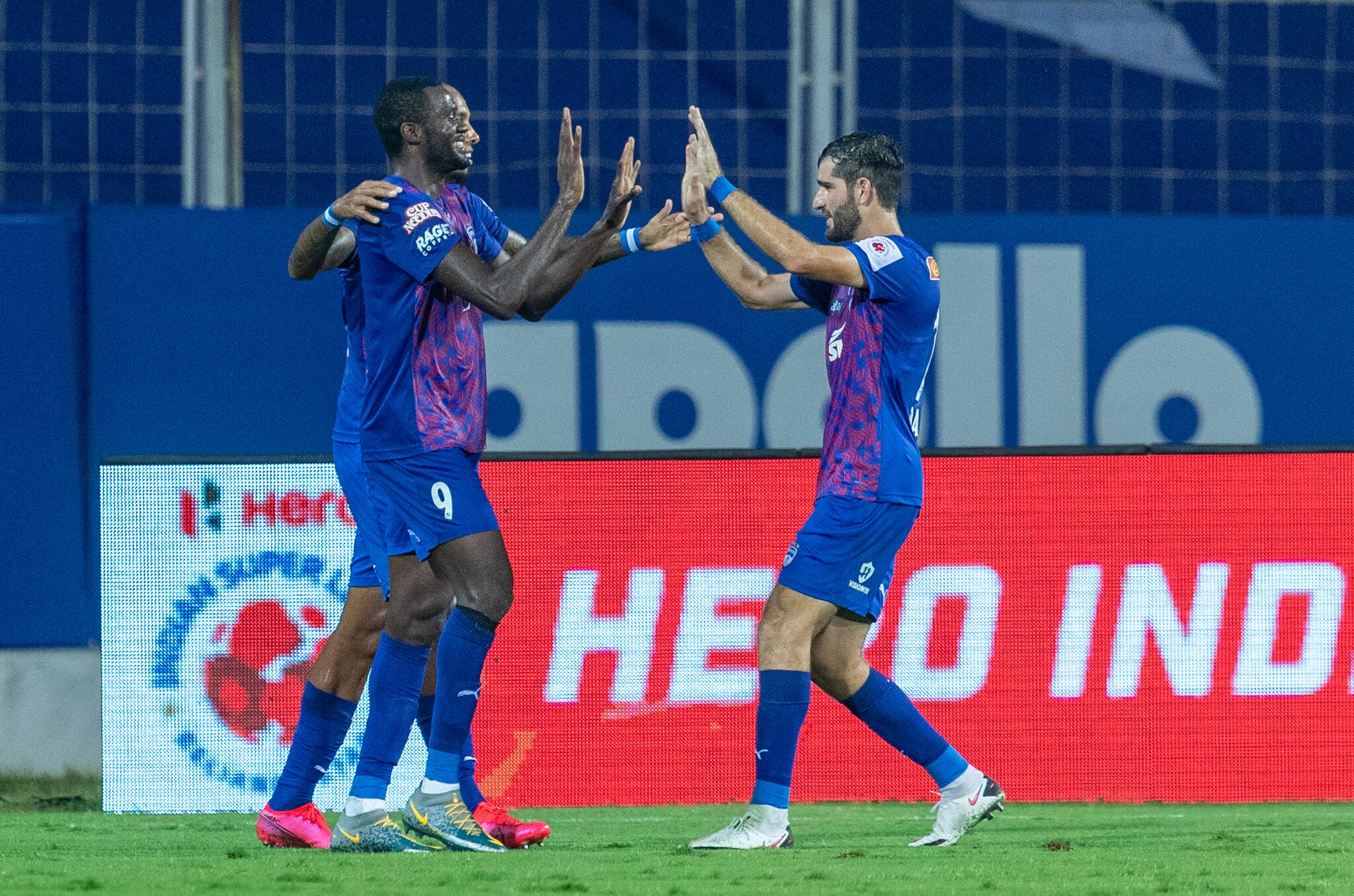 ISL 2021-22: Prince Ibara Nets Brace as Bengaluru FC Beat Mumbai City ...