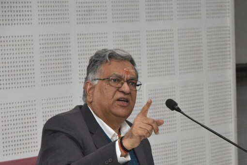 IIT Gandhinagar Director Assumes Charge as Vice Chancellor of Banaras ...