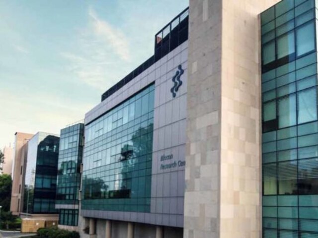 Exclusive | Biocon, Mylan Biosimilar Deal in Last Leg; Serum Institute ...