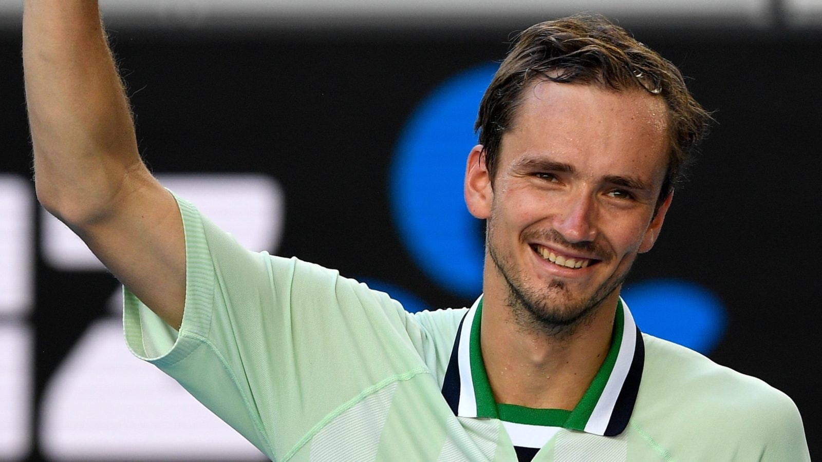 Australian Open: Medvedev Gets Crowd Onside to Reach Last 16 for Fourth ...