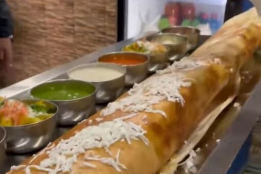 This Delhi Eatery is Offering You Rs 71,000 For Eating a 10-foot-long ...
