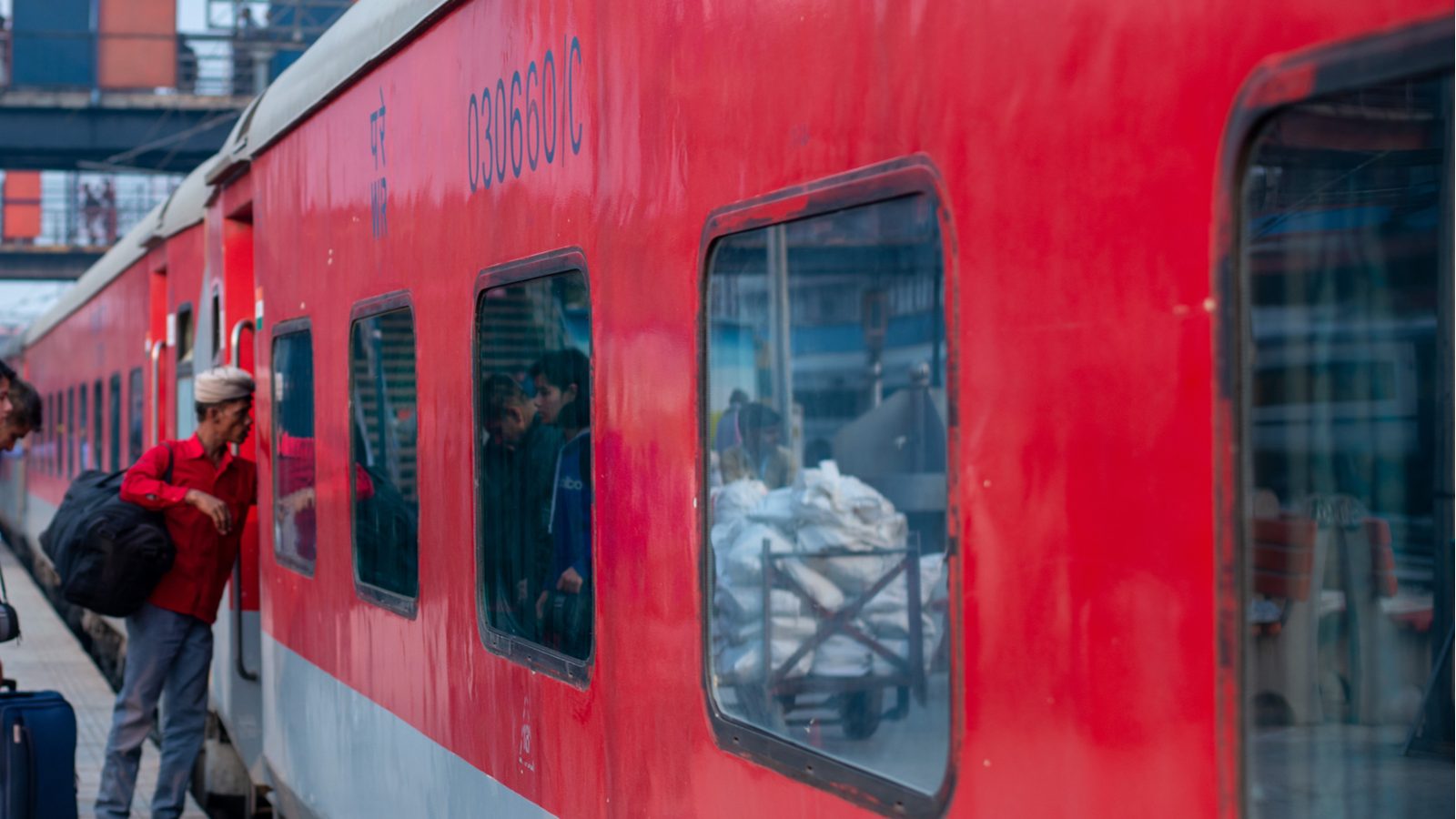 Indian Railways to Add AC First Class Coaches in Mumbai-Delhi and ...