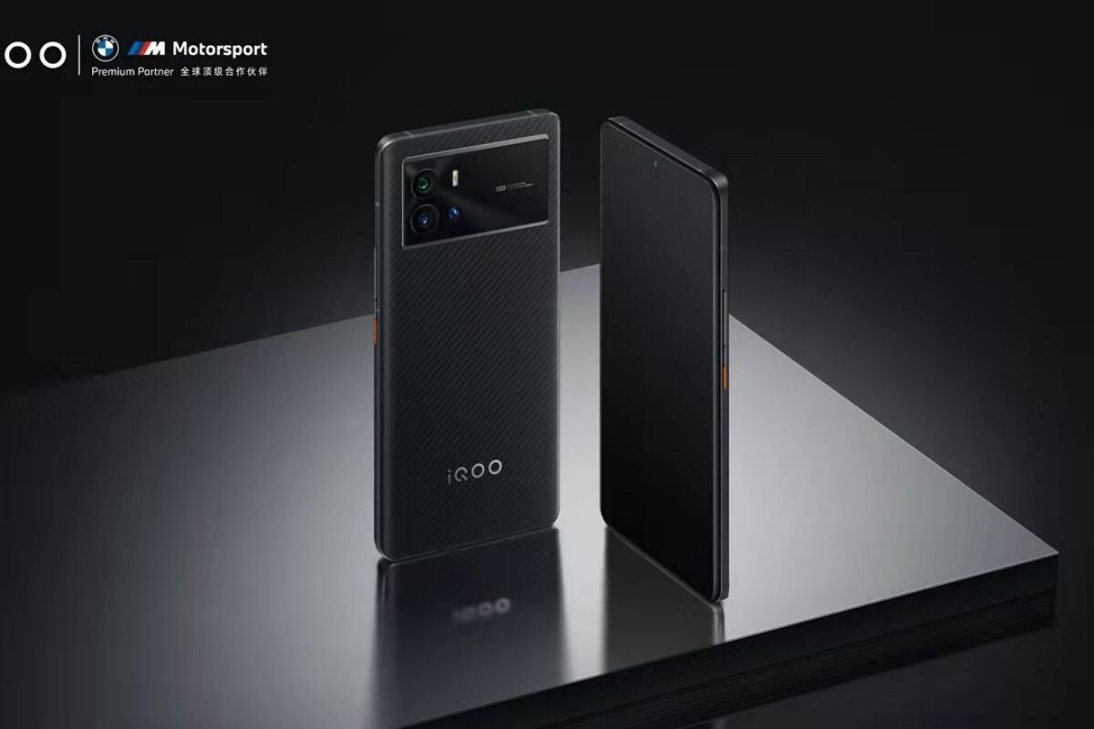 iQoo 9, iQoo 9 Pro In Photos: Take A Close Look At The New Design Language From iQoo - News18