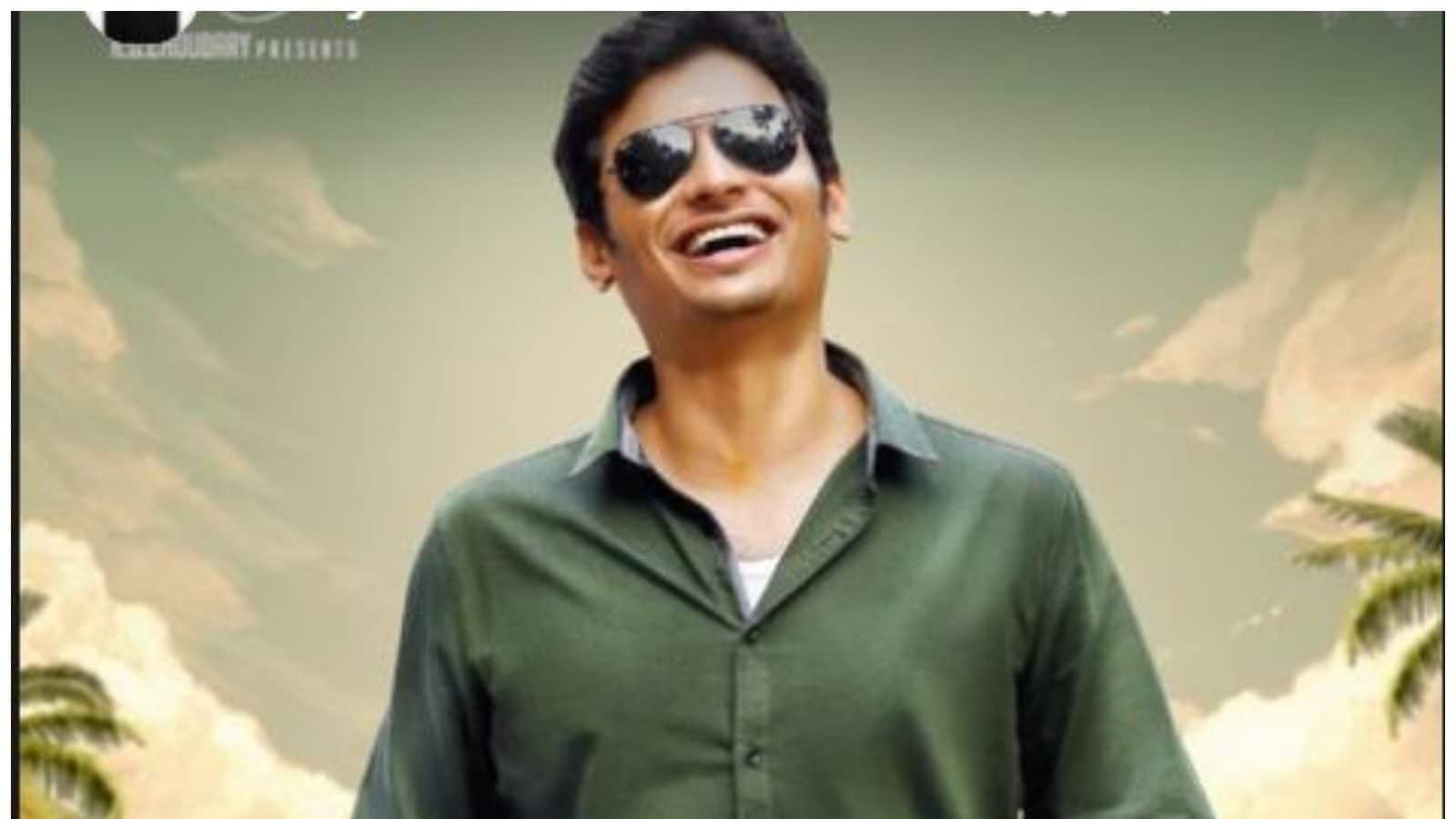 On His Birthday, 83 Actor Jiiva Unveils Varalaru Mukkiyam, a Family ...