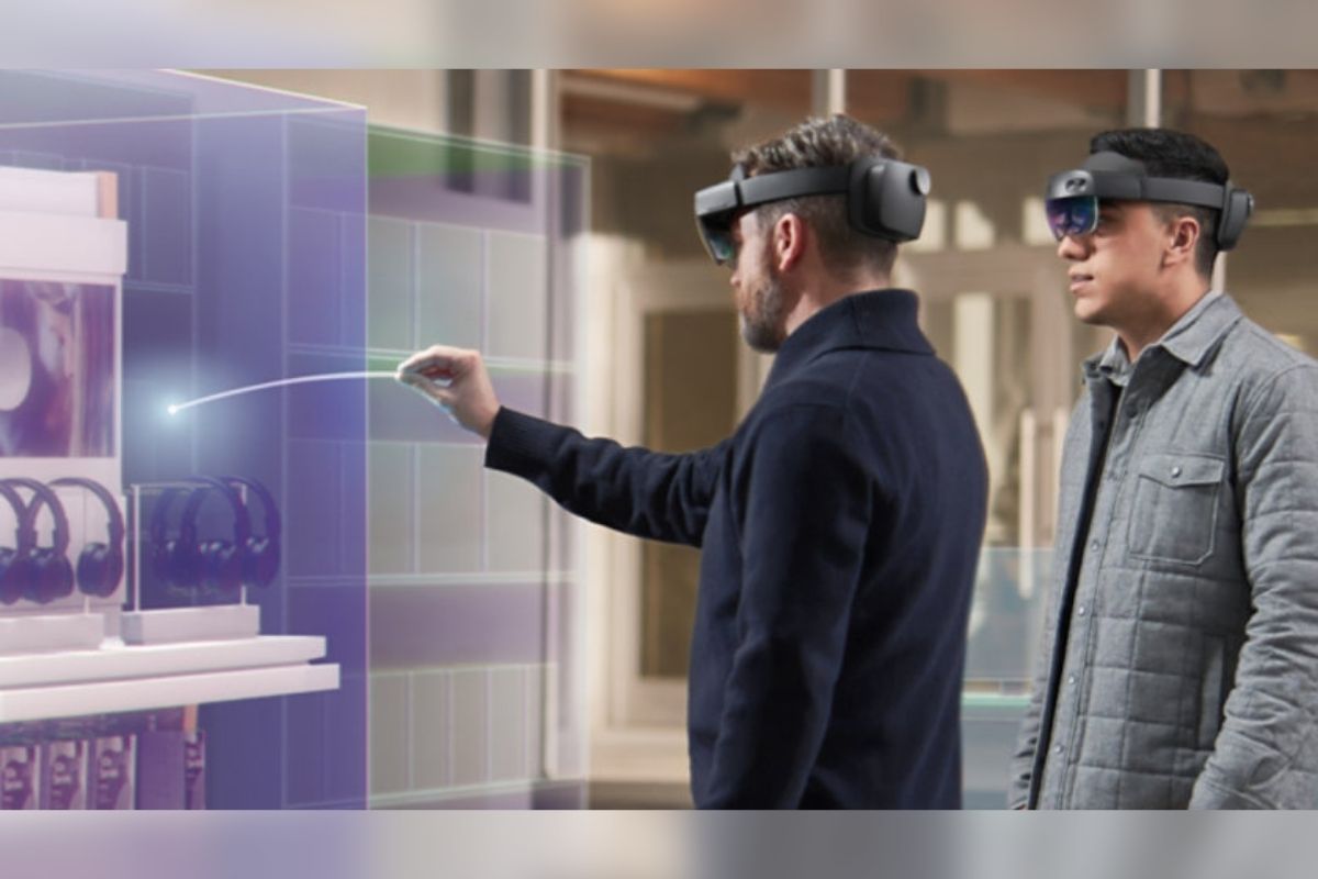 In Photos: Microsoft's Mixed Reality Headset, The HoloLens 2 That Was ...