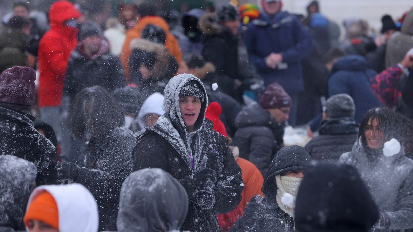 'Bomb Cyclone' Hits East US as Blinding Snow, Winds Trigger Power ...