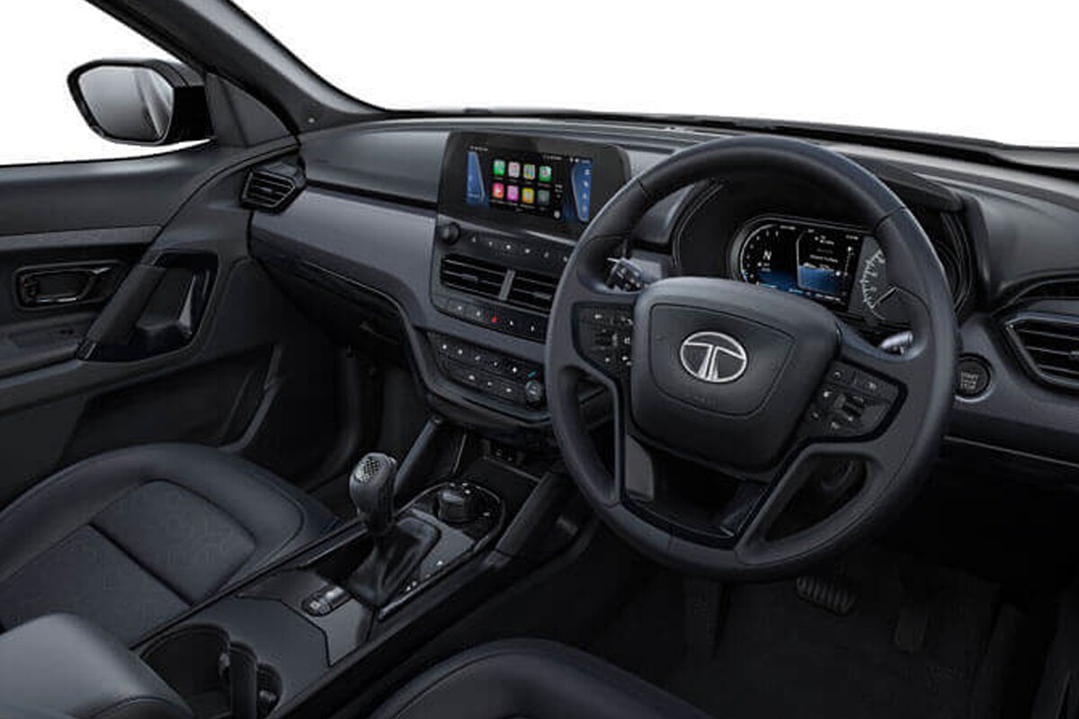 In Pics: Tata Safari Dark Edition Launched in India, See All-Black SUV ...