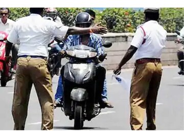 Here's a Complete Guide to Hand Signs Used by Traffic Police Mean - News18