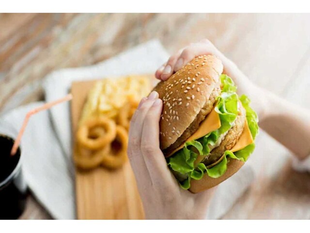 Excessive Fast-food Consumption Confusing Your Immune System, Says New ...