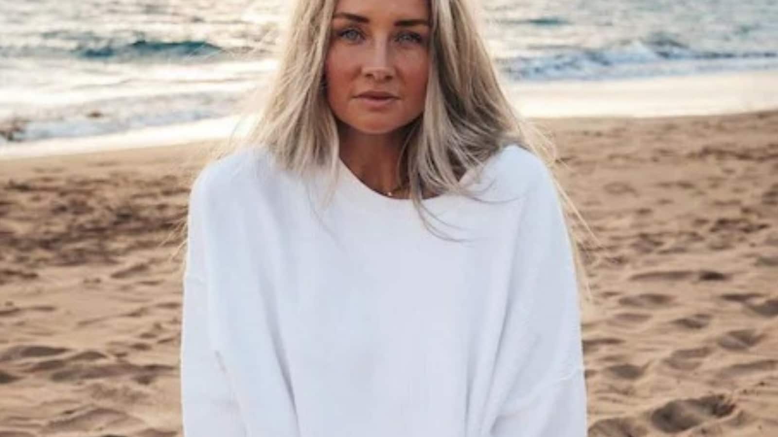 'It’s Difficult': Former Air Hostess Shares Her Experience of Working ...