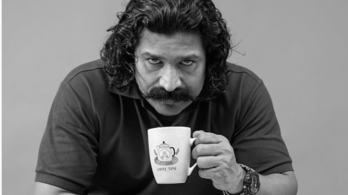 Pravin Tarde Announces Marathi Biopic on Shiv Sena Leader Anand ...