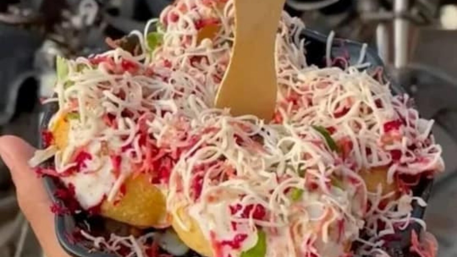 Move Over Fanta Maggie, Indore's Double Cheese Golgappa is Today's ...