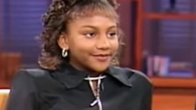 US Woman Has World's Longest Name with 1K Letters, Holds 2-foot-long ...