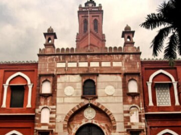 AMU Reopening: constitutes 12-member committee for reopening of campus ...