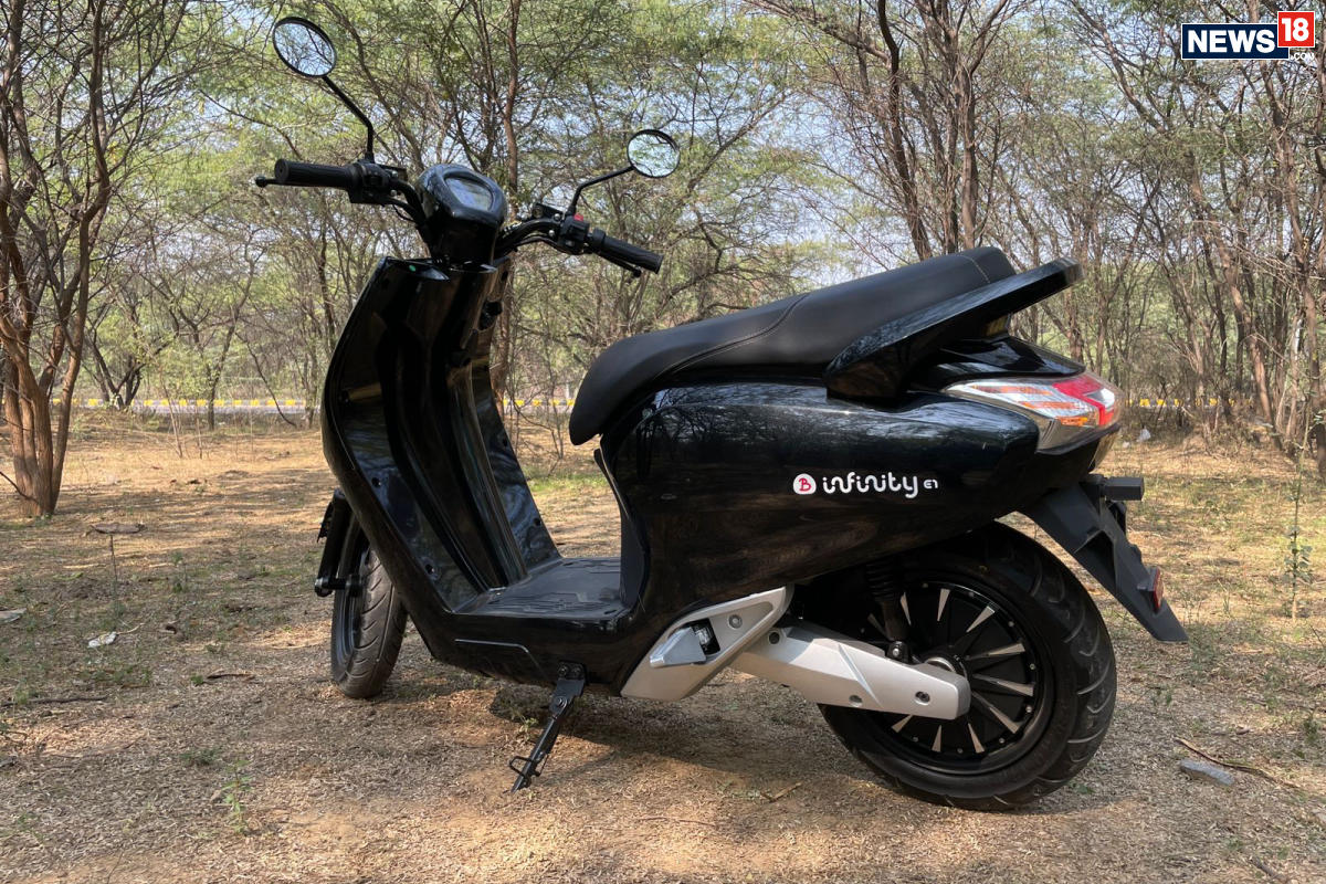 Bounce Infinity E1 Electric Scooter First Ride - Closer Look at Design ...