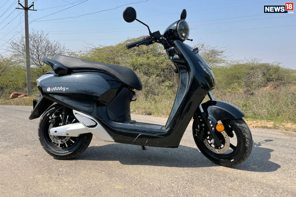 Bounce Infinity E1 Electric Scooter First Ride - Closer Look at Design ...