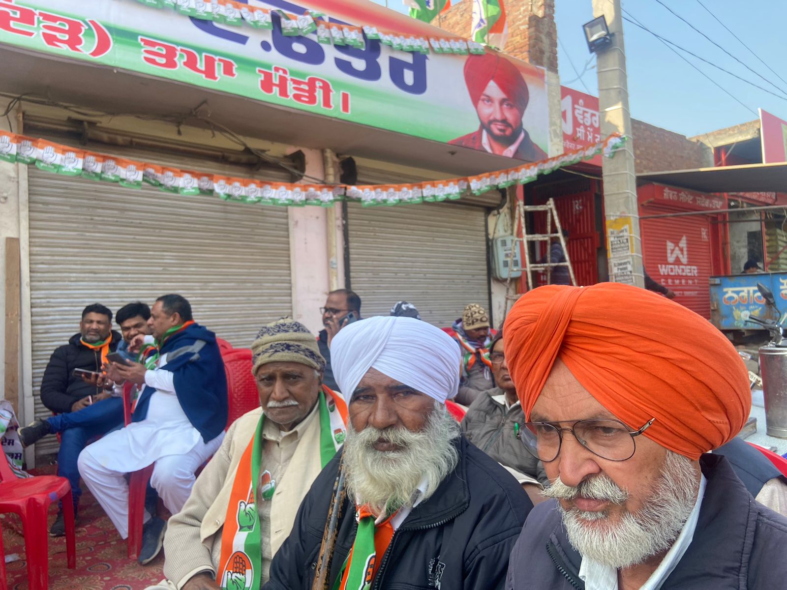 Punjab Ground Report: David vs Goliath Battle in Bhadaur as Mobile ...