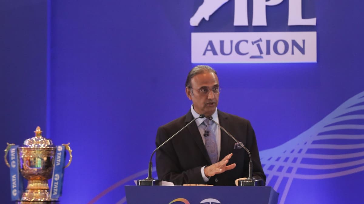 'Just Put on Some Clothes And Run': Story of How Charu Sharma Was Asked ...