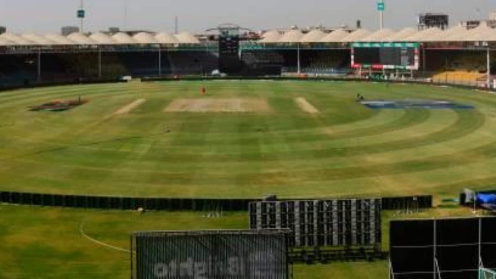 Shahbaz's Gritty Fifty Sets Bengal Up for a Gripping Finish Vs ...