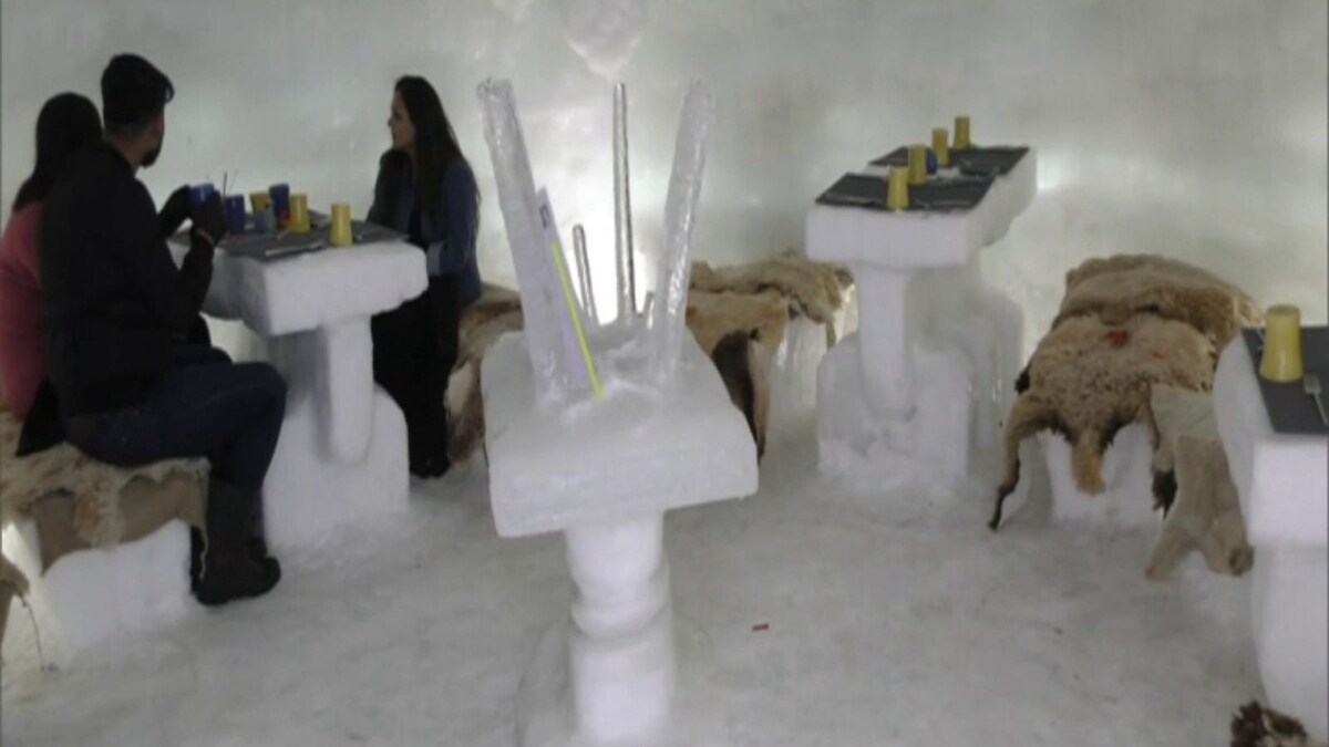 'World's Largest' Igloo Cafe Comes Up in Kashmir's Gulmarg, Can Seat 40 ...