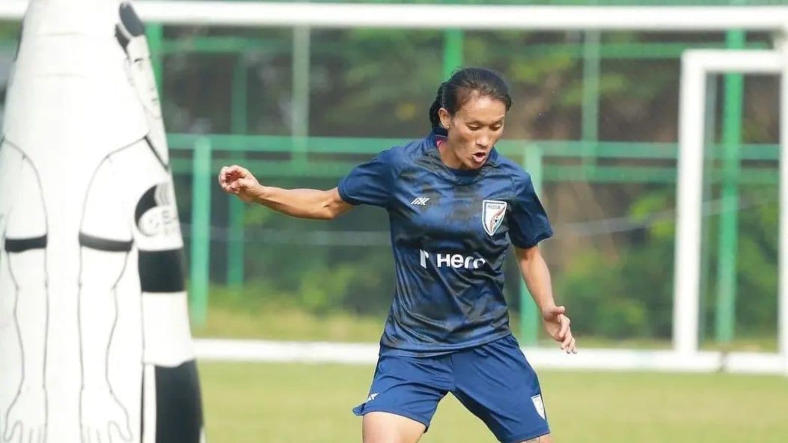 Indian Women's Football Team Veteran Kamala Devi Announces Retirement ...