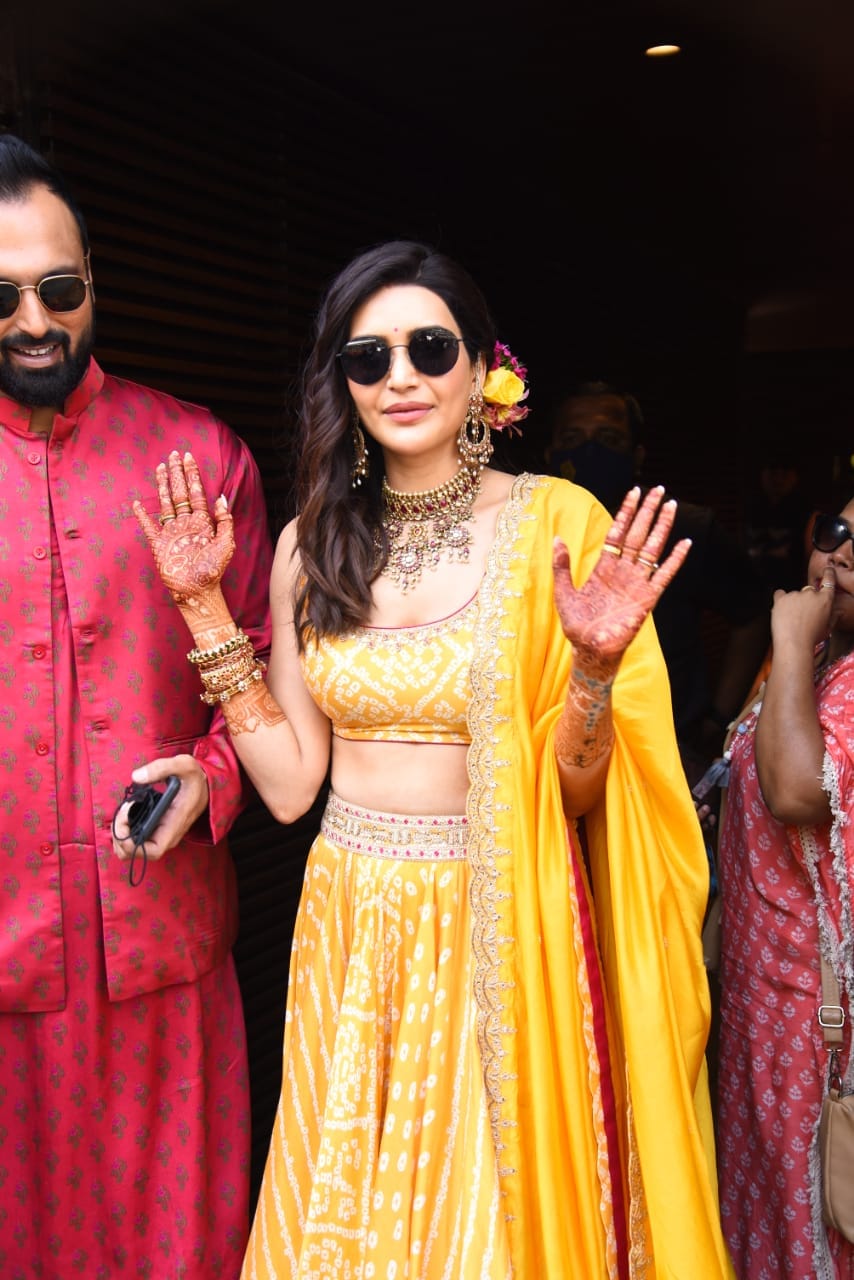 Karishma Tanna Wedding: Check Out Exclusive Photos From Her Haldi And ...