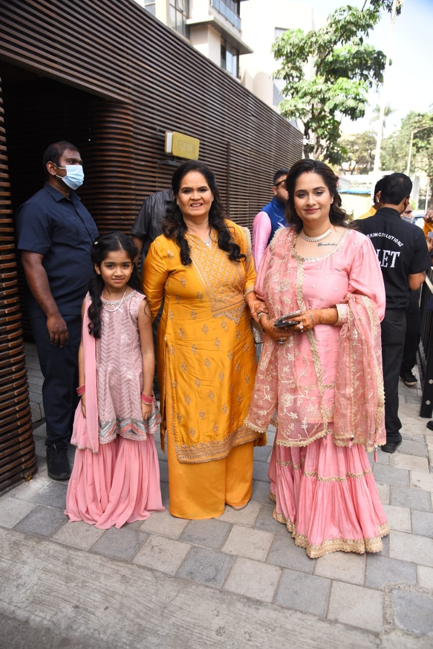 Karishma Tanna Wedding: Check Out Exclusive Photos From Her Haldi And ...