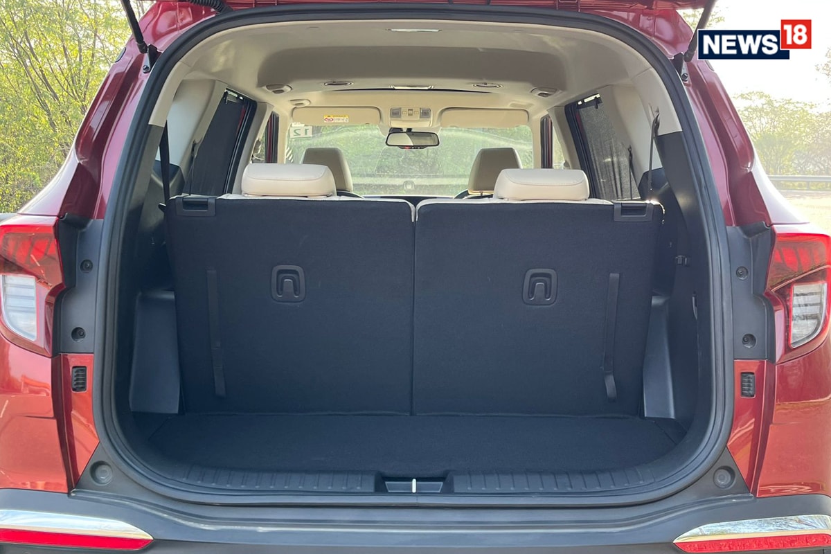 In Pics: Kia Carens Detailed Image Gallery - See Design, Interior ...