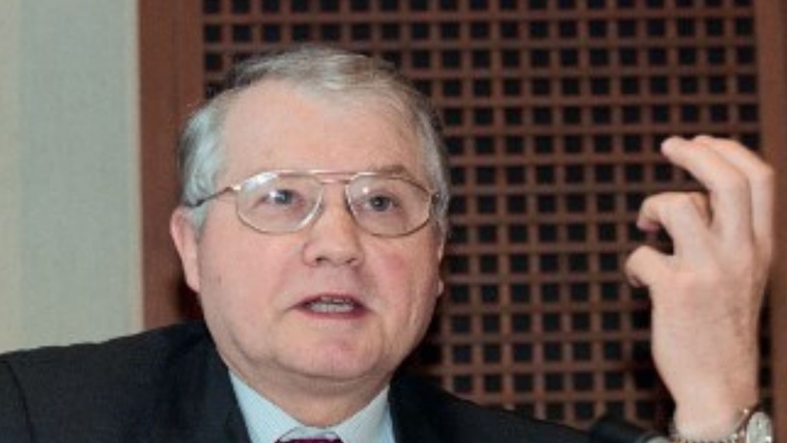 French Scientist Luc Montagnier, Who Won Nobel Prize for Co-discovery ...