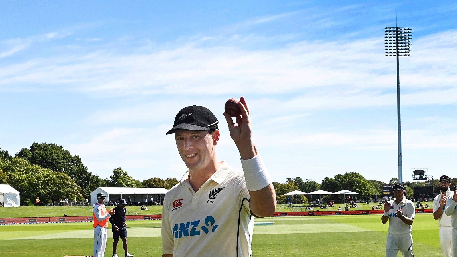 IN PICS: Matt Henry Takes 7/23 as NZ Bowl Out South Africa for 95 in ...