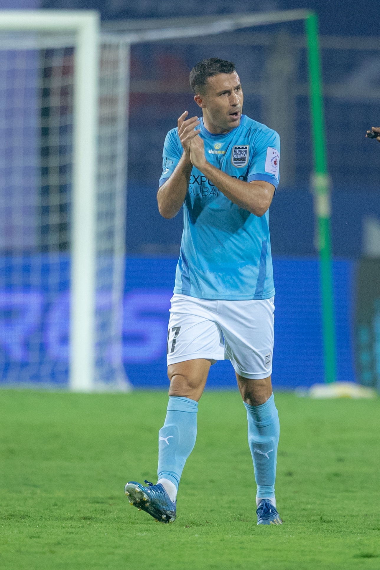 ISL 2021-22: Mumbai City FC Thrash Odisha FC 4-1 | In Pics - News18