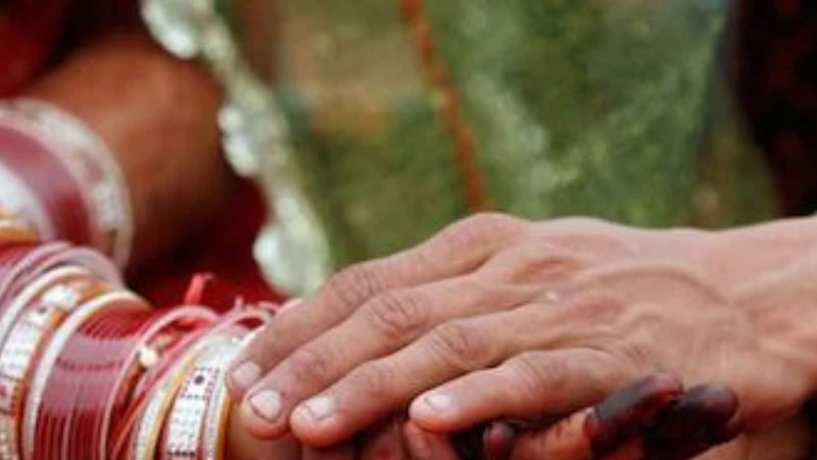 Kerala Transgender Couple Tie the Knot on Valentine's Day | Buzz News ...