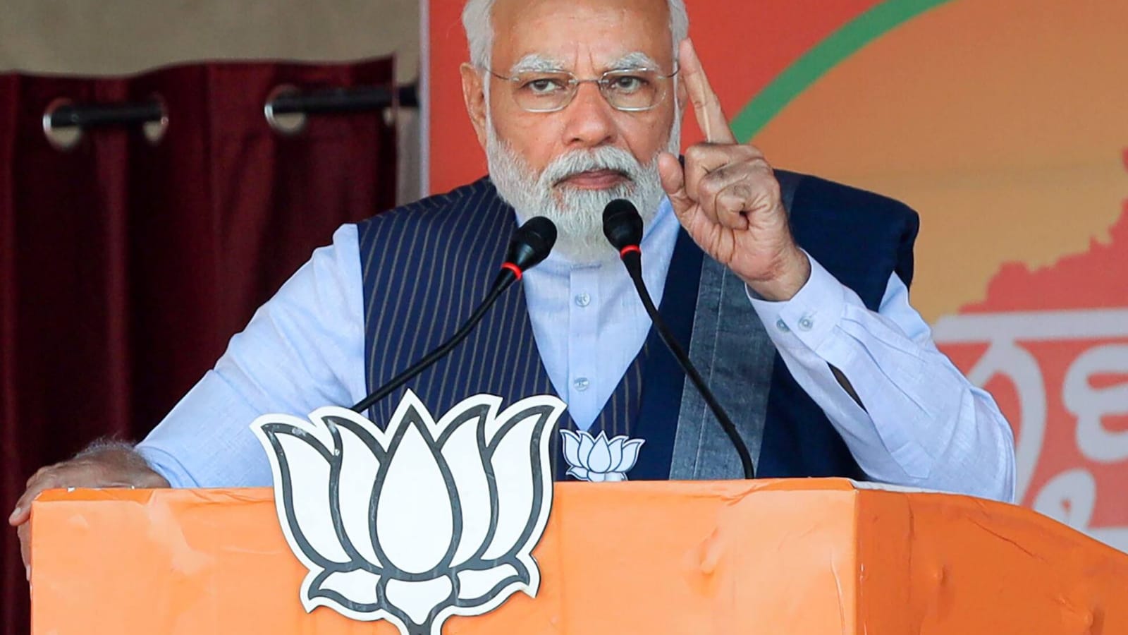 PM Modi Speaks to Deceased Student's Father to Offer Condolences