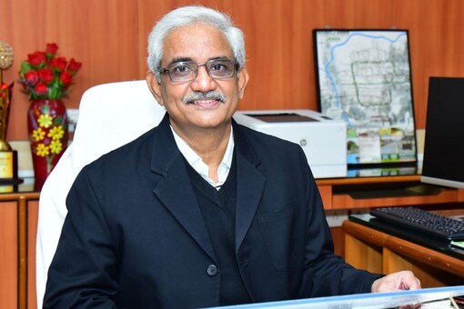 Meet Prof Karanam Umamheshwar Rao, New Director of NIT Rourkela - News18