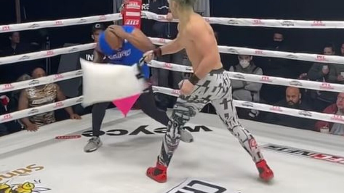 Pillow Fighting Becomes Official Combat Sport, Moves from Bedroom to ...