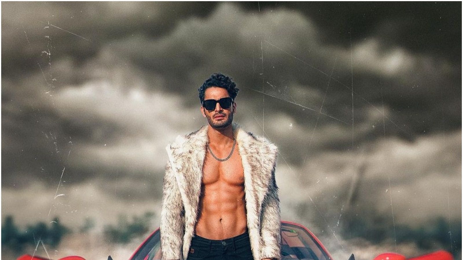Bigg Boss 15 Fame Umar Riaz Flaunts Chiselled Abs in 'Mera Suffer' Song ...