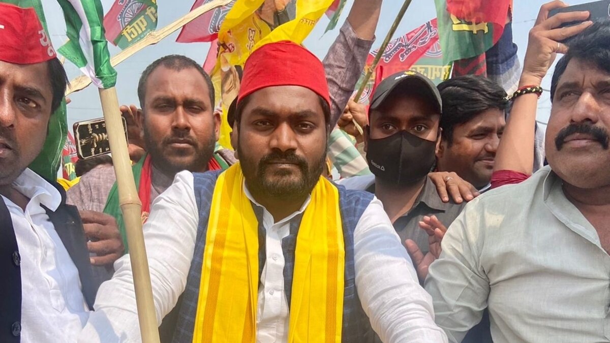 In UP Poll Battle, This Varanasi Seat May Answer A Key Question: Who Is ...