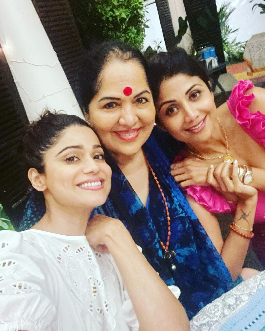 Birthday Girl Shamita Shetty's Special Moments With Her Sister Shilpa ...