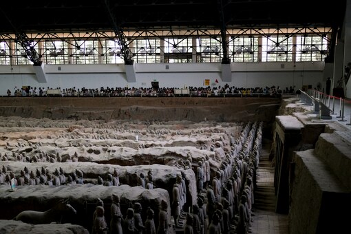 20 Terracotta Warriors Unearthed Near Secret Tomb of China's First ...