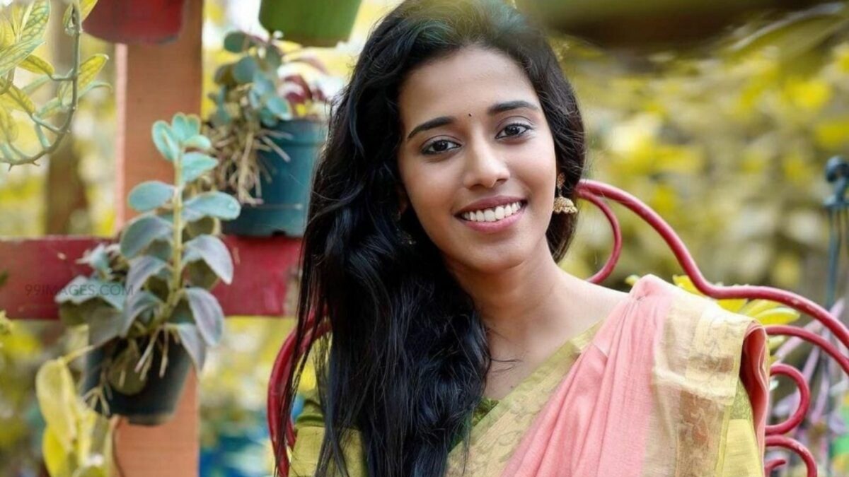 Priyanka NK of Super Singer Got Rs 1 Crore For a Song - News18