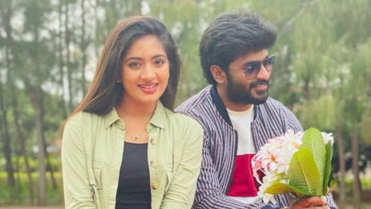 Tamil TV Serial Ldhayathai Thirudathe Completes 1000 Episodes - News18